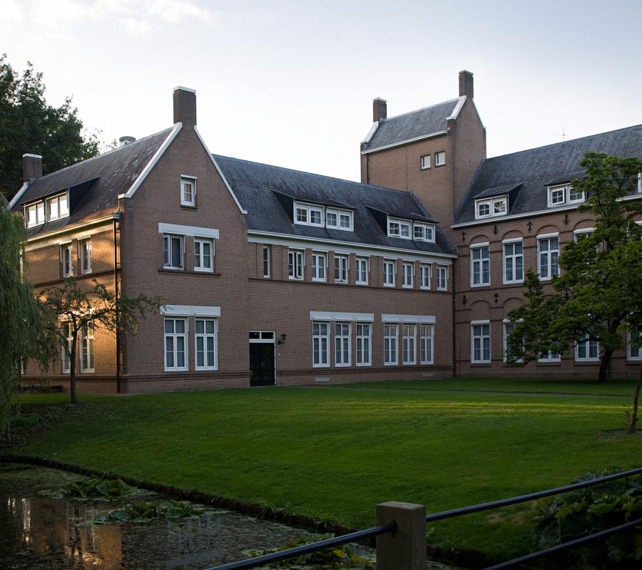 Zusters van Denekamp | Zakelijk